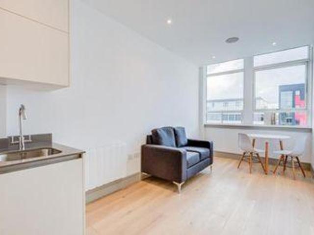 0 Bedrooms Studio for rent in Imperial Drive, Harrow HA2