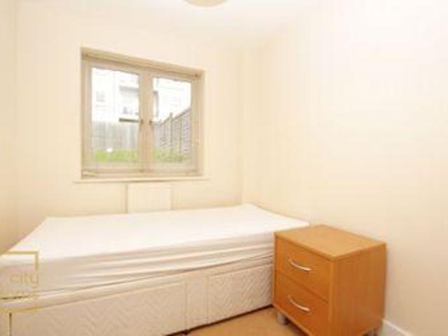 0 Bedrooms Studio for rent in Jamestown Way, Canary Wharf E14