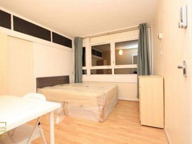 0 Bedrooms Studio for rent in Kelson House. Stewart Street, Crossharbour E14