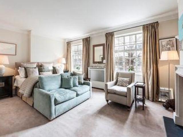 0 Bedrooms Studio for rent in King´s Court South, Chelsea Manor Gardens SW3