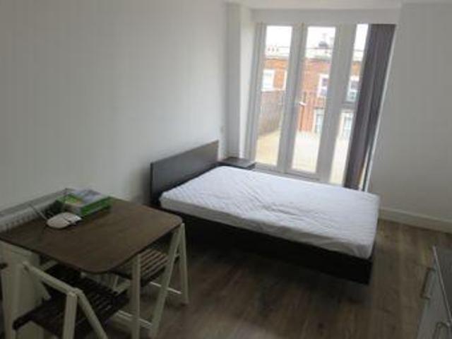 0 Bedrooms Studio for rent in Kilburn High Road, Kilburn, London NW6
