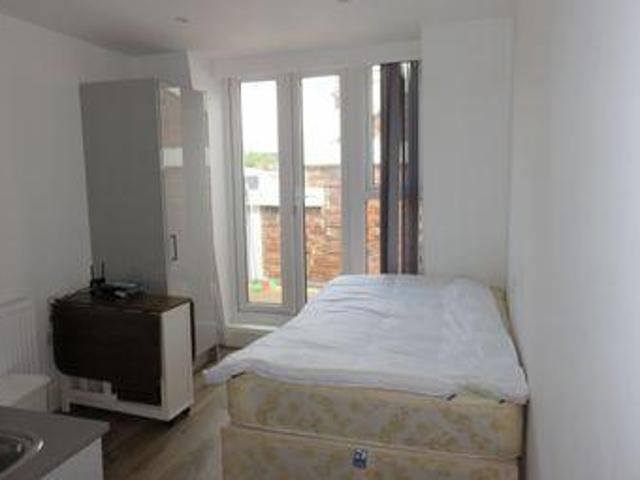 0 Bedrooms Studio for rent in Kilburn High Road, Kilburn, London NW6