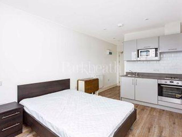 0 Bedrooms Studio for rent in Kilburn High Road, Kilburn, London NW6