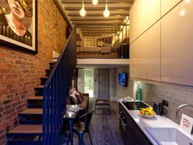 0 Bedrooms Studio for rent in Linden Gardens, London W2