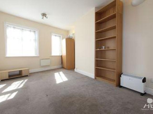 0 Bedrooms Studio for rent in Long Lane, Finchley Central N3