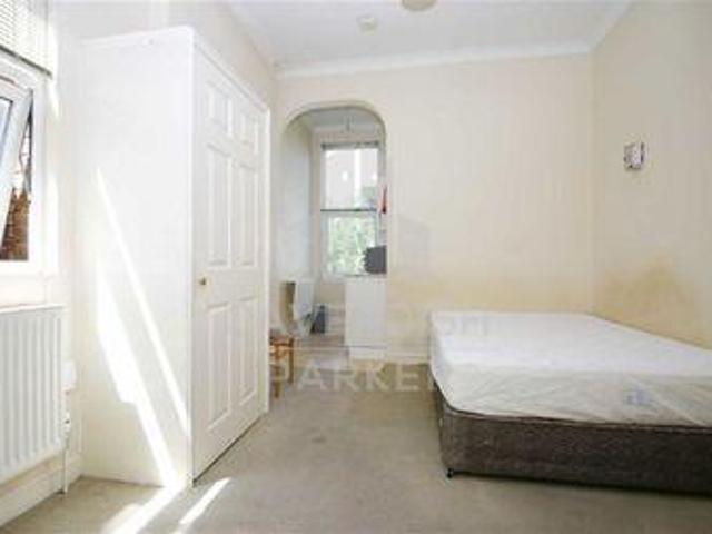 0 Bedrooms Studio for rent in Manstone Road, Kilburn, London NW2