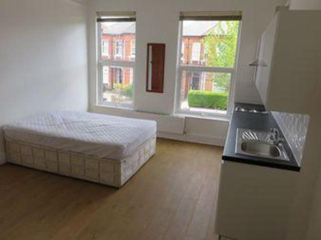 0 Bedrooms Studio for rent in Manstone Road, Kilburn, London NW2