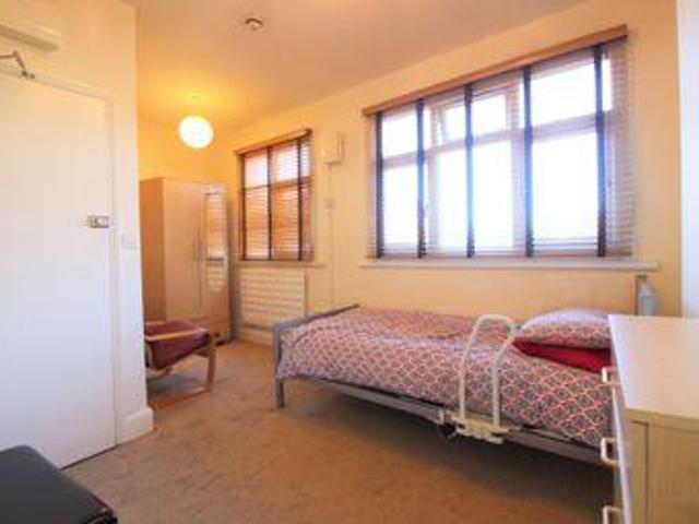 0 Bedrooms Studio for rent in Mitcham Road, Tooting SW17