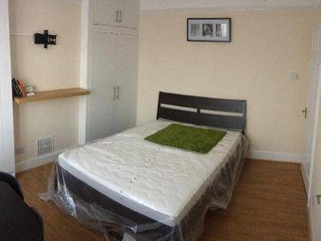 0 Bedrooms Studio for rent in North Circular Road, London, Enfield N13