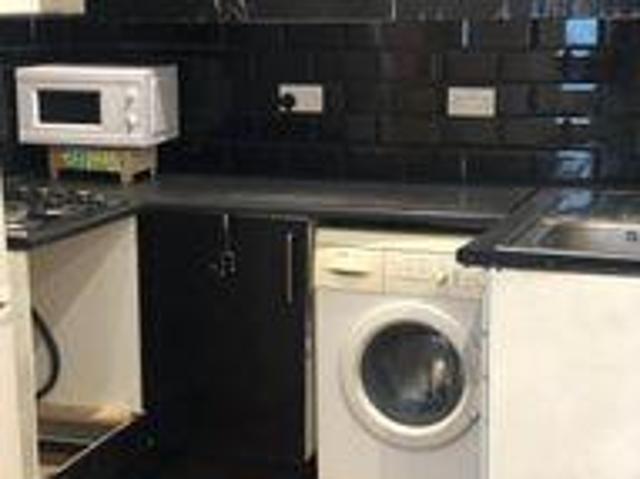 0 Bedrooms Studio for rent in Park Road, Ilford IG1