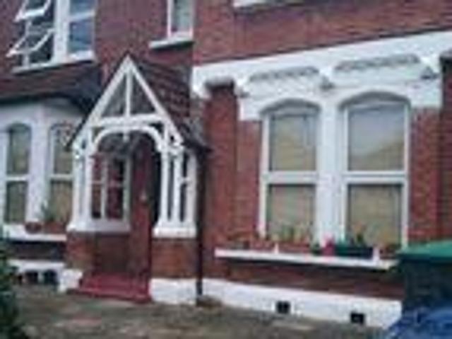 0 Bedrooms Studio for rent in Pierrepoint Road, London W3
