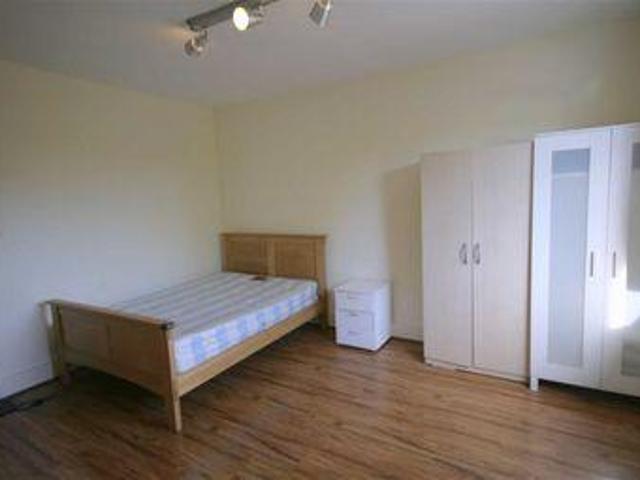 0 Bedrooms Studio for rent in Powis Gardens, Golders Green NW11