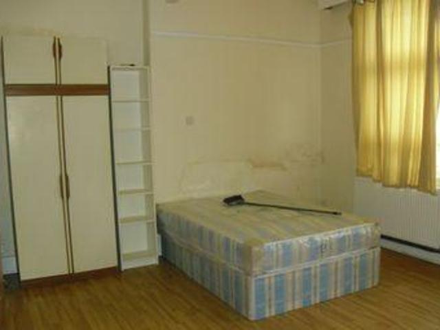 0 Bedrooms Studio for rent in Pownall Gardens, Hounslow TW3