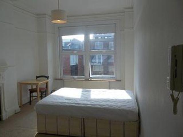 0 Bedrooms Studio for rent in Princes Avenue, Muswell Hill, London N10