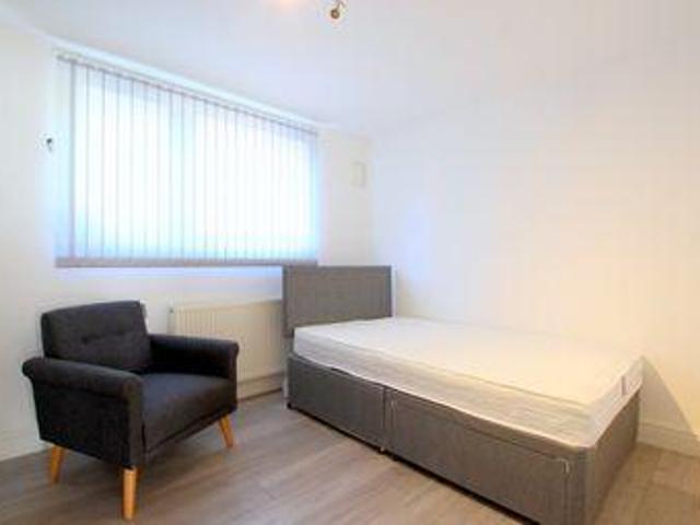 0 Bedrooms Studio for rent in Putney Hill, Putney, London SW15