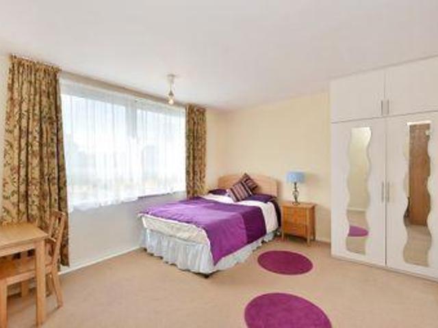 0 Bedrooms Studio for rent in Queendale Crescent, Holland Park W11