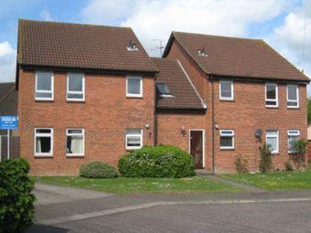0 Bedrooms Studio for rent in Romsey Close, Hockley, Essex SS5