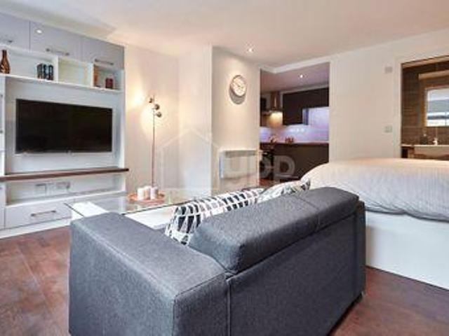 0 Bedrooms Studio for rent in South Parade, Leeds LS1