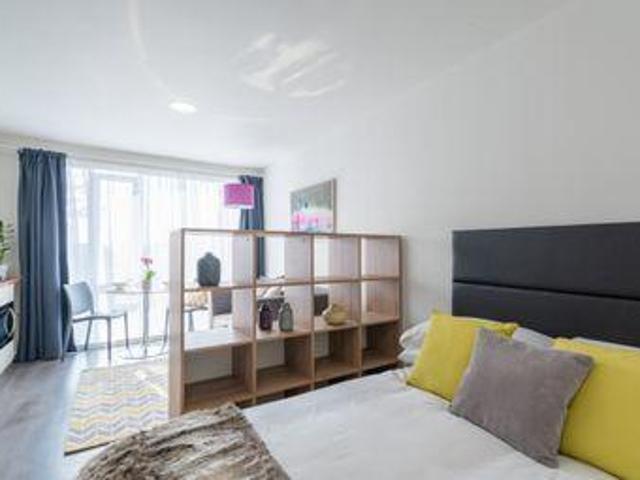 0 Bedrooms Studio for rent in St. Johns Road, Leeds, West Yorkshire LS3