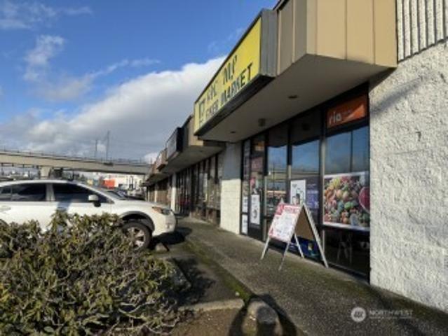Commercial: MLS #2455
