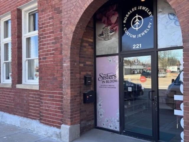 0 BR, 0 BA Apartment 221 E 2nd St, Davenport, IA 52801