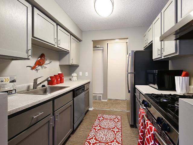 0 BR, 1 BA Apartment 14030 Chestnut Drive Unit 24 06, Eden Prairie, MN 55347