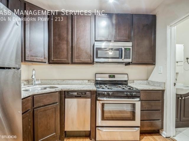 0 BR, 1 BA Apartment 1504 N Dearborn Pkwy, Chicago, IL 60610