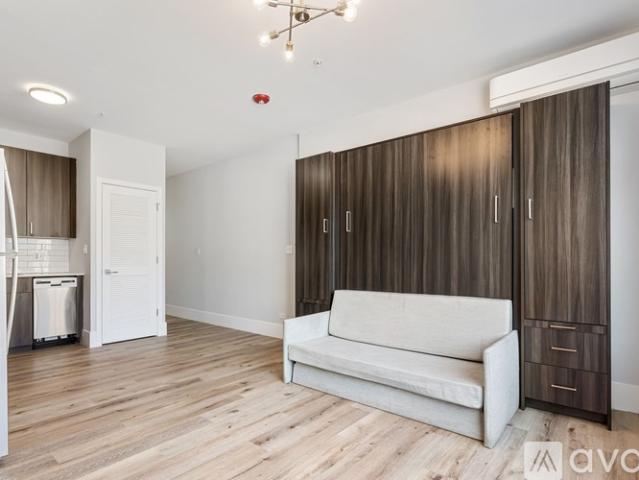 0 BR, 1 BA Apartment 1531 W Howard St, Unit 207, Chicago, IL 60626