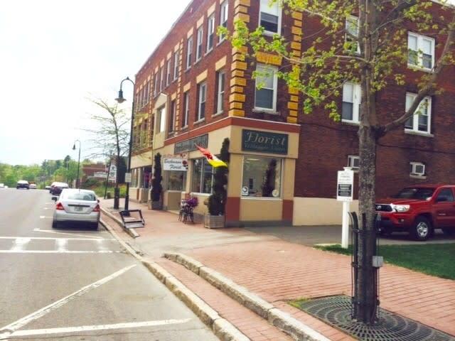 0 BR, 1 BA Apartment 15 West Broadway Unit 15WBM, Derry, NH 03038