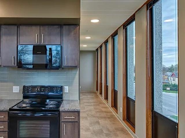 0 BR, 1 BA Apartment 1606 Brady Street Unit 1 105, Davenport, IA 52803