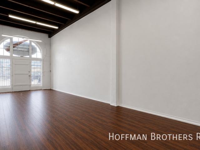 1 BR, 1 BA Apartment 1688 W Adams Blvd, Los Angeles, CA 90007