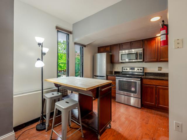 0 BR, 1 BA Apartment 1701 16th St NW, Washington, DC 20009