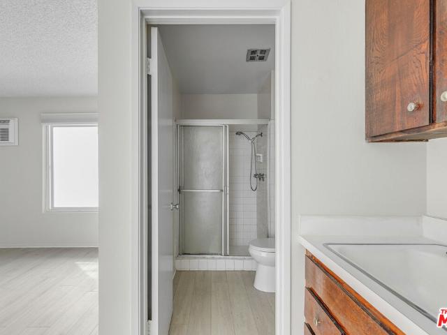 0 BR, 1 BA Apartment 1811 Parnell Avenue, Los Angeles, CA 90025