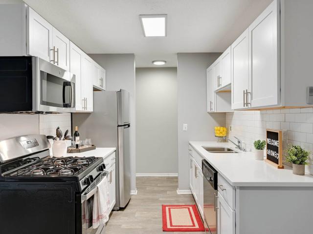 0 BR, 1 BA Apartment 18900 Stratford Road Unit 1 318, Minnetonka, MN 55345