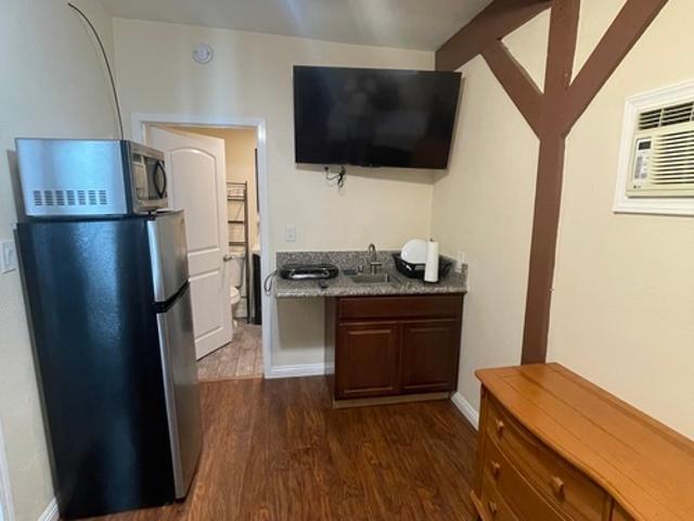 0 BR, 1 BA Apartment 19122 Clymer Street, Los Angeles, CA 91326
