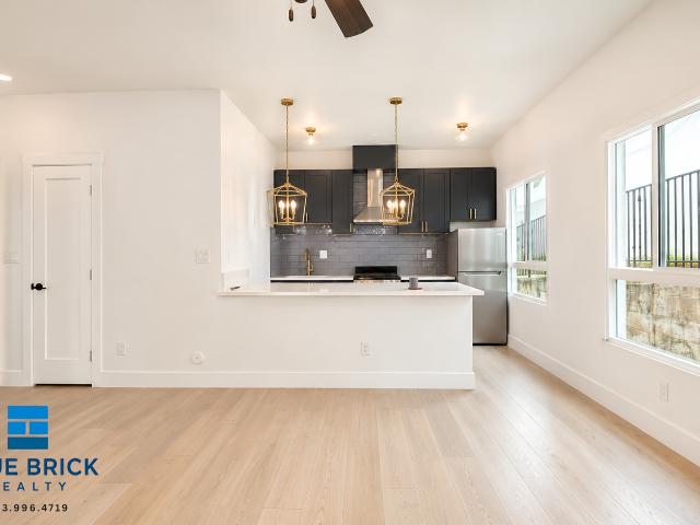0 BR, 1 BA Apartment 1926 Whitley Ave, Los Angeles, CA 90068