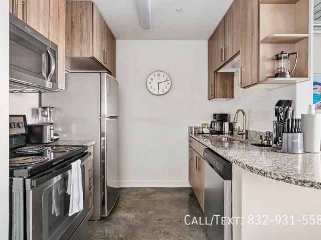 0 BR, 1 BA Apartment 1966 Travis St, Houston, TX 77002
