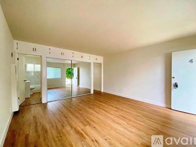 0 BR, 1 BA Apartment 1002 S Barrington Avenue, Unit 4, Los Angeles, CA 90049