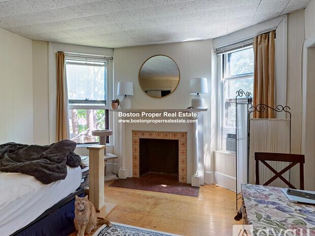 0 BR, 1 BA Apartment 1063 Beacon St, Unit 4, Brookline, MA 02446