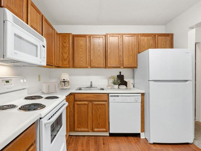 0 BR, 1 BA Apartment 11751 West River Hills Drive Unit A300, Burnsville, MN 55337