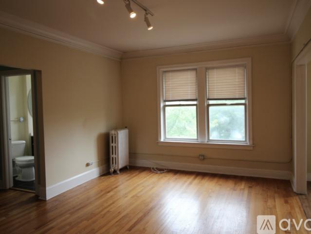 0 BR, 1 BA Apartment 1204 W Granville Ave, Unit 319, Chicago, IL 60660