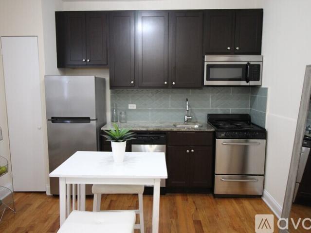 0 BR, 1 BA Apartment 1210 W Granville Ave, Unit Studio, Chicago, IL 60660