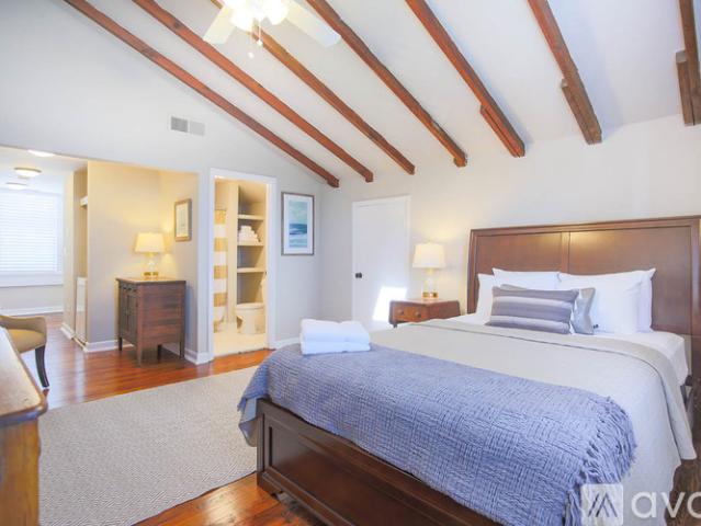 0 BR, 1 BA Apartment 124 E Liberty, Unit E, Savannah, GA 31401