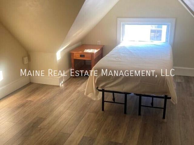0 BR, 1 BA Apartment 133 Essex St Bangor, ME 04401