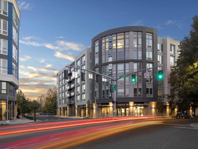 0 BR, 1 BA Apartment 1313 E Burnside Street Unit 425, Portland, OR 97232