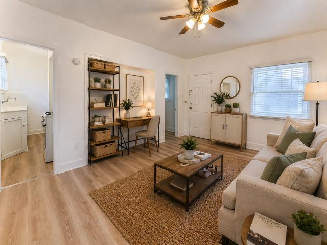 0 BR, 1 BA Apartment 1331 17th St Santa Monica, CA 90404