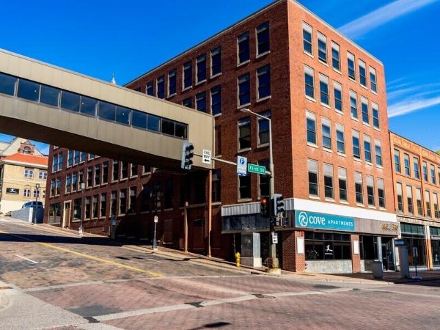0 BR, 1 BA Apartment 1 E 1st St, Duluth, MN 55802