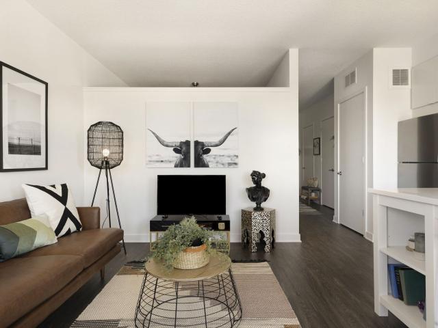 0 BR, 1 BA Apartment 246 Snelling Avenue South Unit 503, Saint Paul, MN 55105