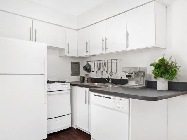 0 BR, 1 BA Apartment 2630 N Hampden Unit 408, Chicago, IL 60614
