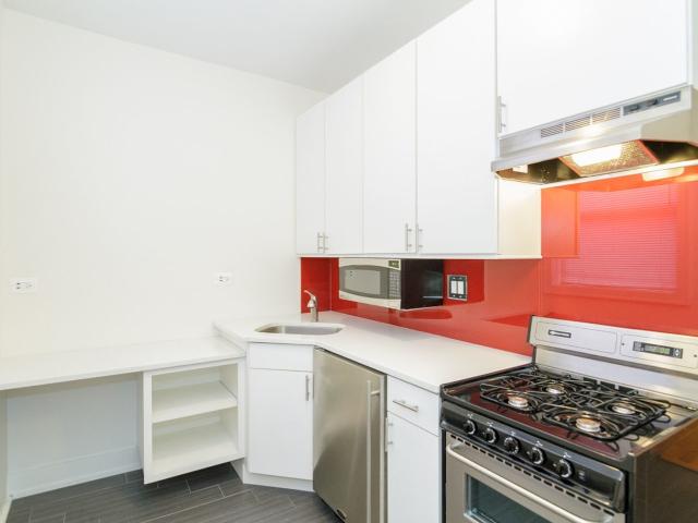 0 BR, 1 BA Apartment 2876 North Clark Street Unit 2884 2, Chicago, IL 60657